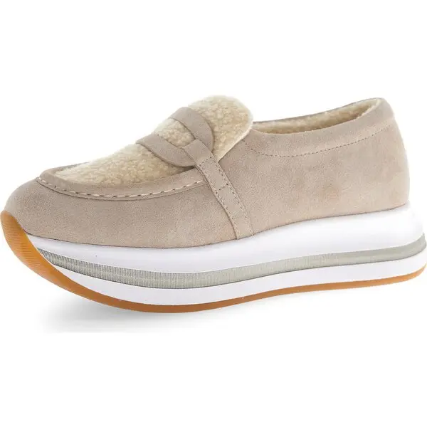 VOILE BLANCHE Merry Genuine Shearling Loafer