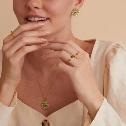 OTTOMAN HANDS Agate Flower Stud Earrings - Brass