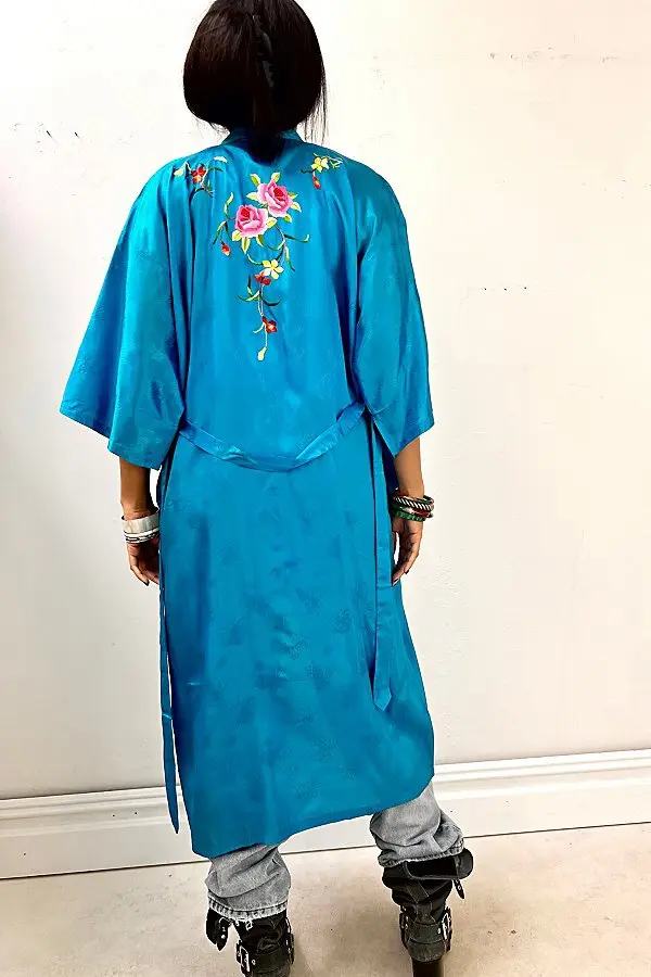 ANNA CORINNA Vintage Hand Embroidered Silky Kimono - Blue
