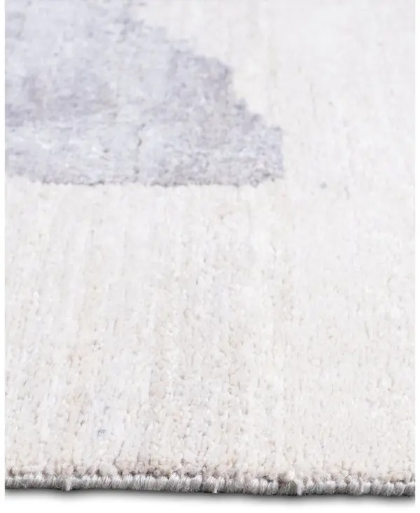 Bloomingdale'S Modern M8527 Area Rug, 8'1x10'1
