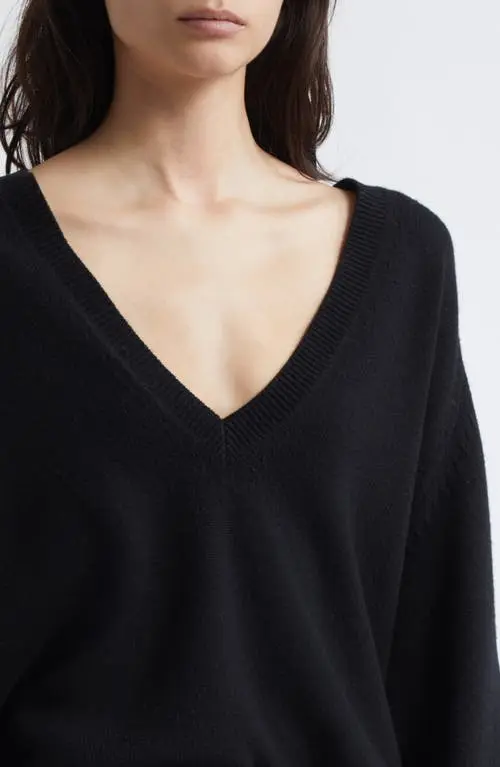 NILI LOTAN Feron Cashmere V-neck Sweater - Black