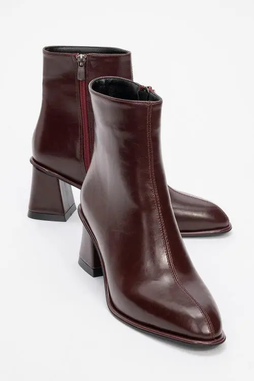 PROLOGUE SHOES Maura Block Heel Boots - Burgundy Faux Leather