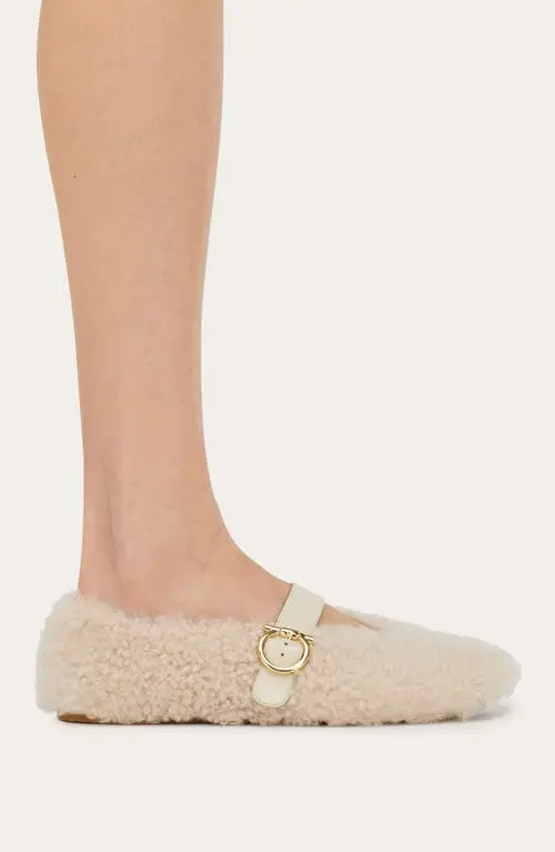 FERRAGAMO Gancio Genuine Shearling Ballet Flats - Merinillo Carino Mascarpone