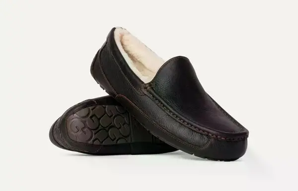 UGG Ascot Leather Slipper - Dark Spice
