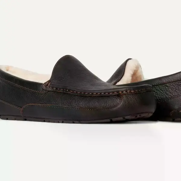 UGG Ascot Leather Slipper - Dark Spice