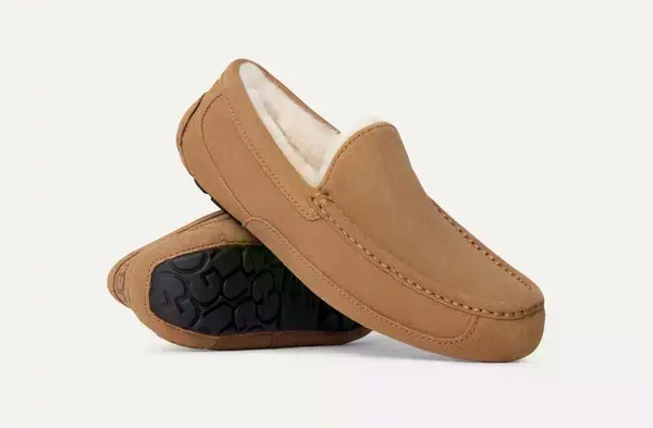 UGG Ascot Slipper - Chestnut