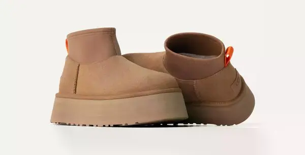 UGG Classic Mini Dipper Boots