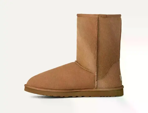 UGG Classic Short Boots - Chestnut