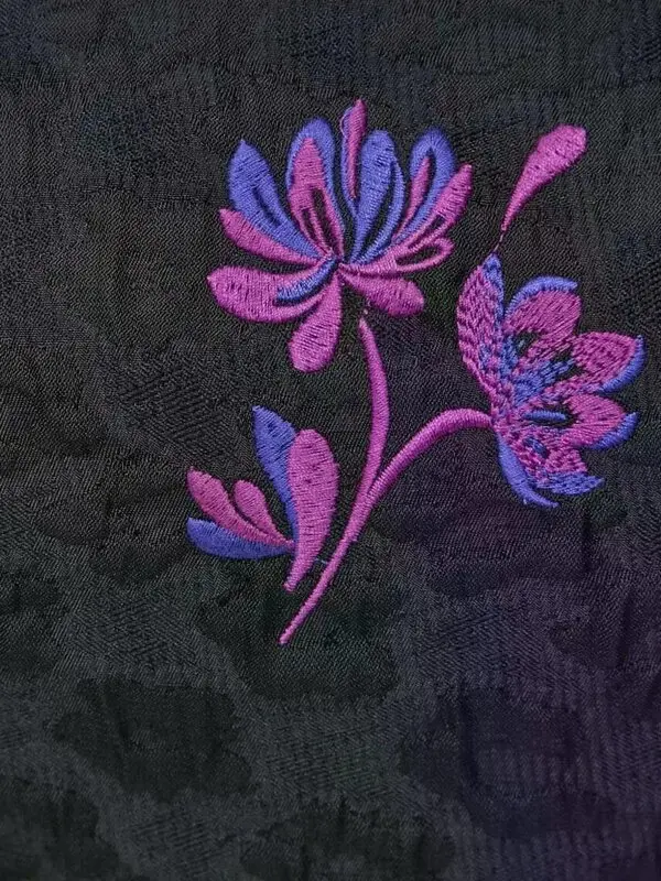CUSTOMMADE Floral Embroidered Top