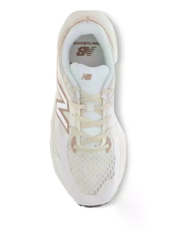 NEW BALANCE Logo Detail Sneakers - Neutrals