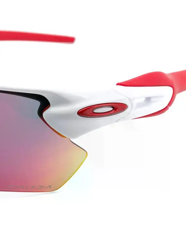 Oakley Oversized-frame Sunglasses - Red
