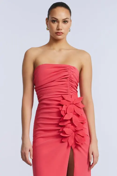Bcbgmaxazria Strapless Flower Detail Gown