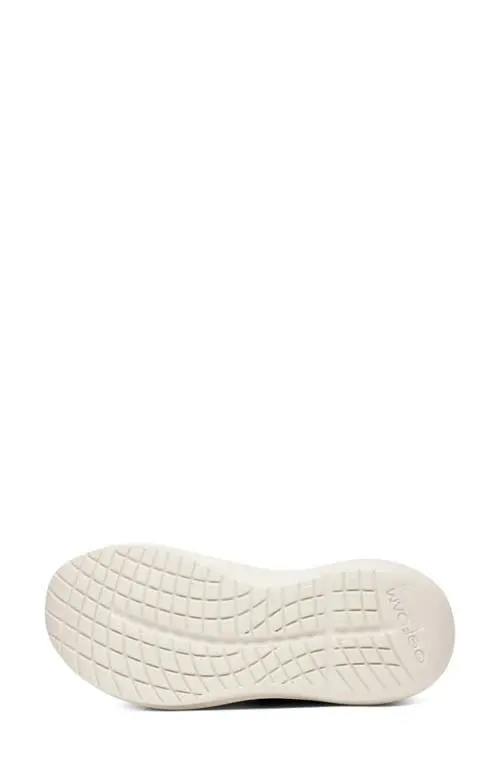 OOFOS Oomy Zen Slip-on Sneaker