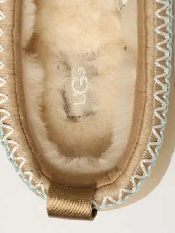 UGG Flat Shoes