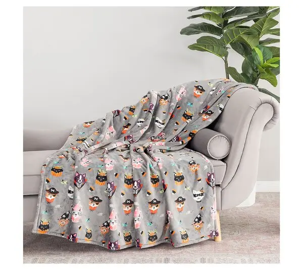 BERKSHIRE BLANKET Berkshire Halloween Printed Plush 60x70 Throw - One-color