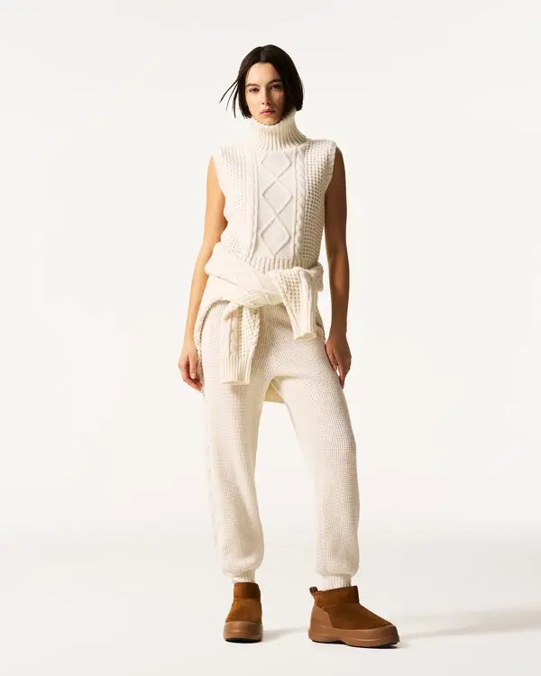 Perfect Moment Sleeveless Turtleneck Cable Knit Sweater - Cream