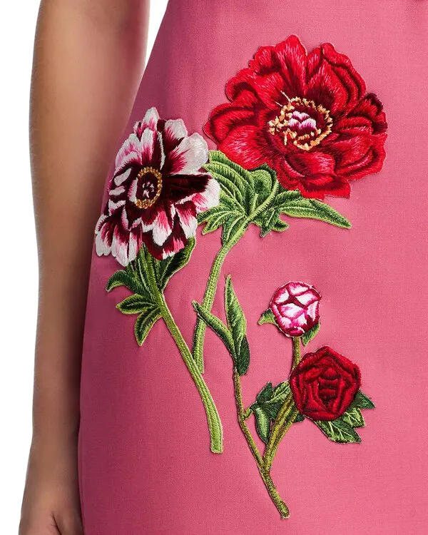 Oscar De La Renta Floral Embroidered Short Sleeve Dress