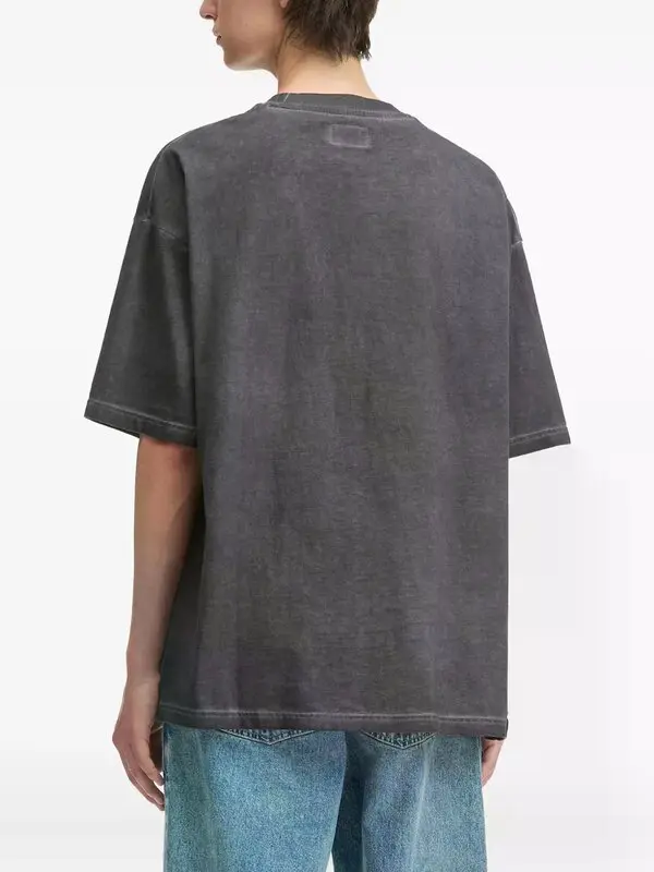 Izzue Embroidered-detail T-shirt