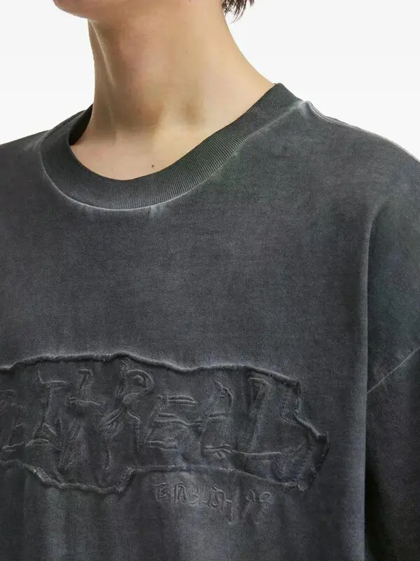 Izzue Embroidered-detail T-shirt