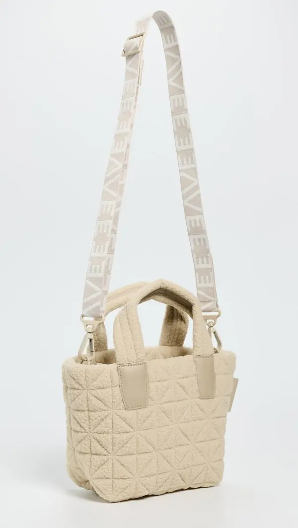 VEE COLLECTIVE Sherpa Mini Vee Tote