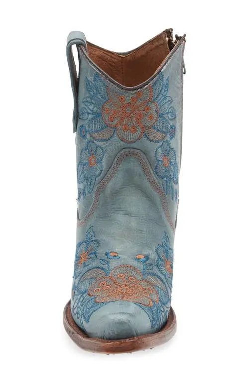 CIRCLE G Flower Embroidered Western Boots