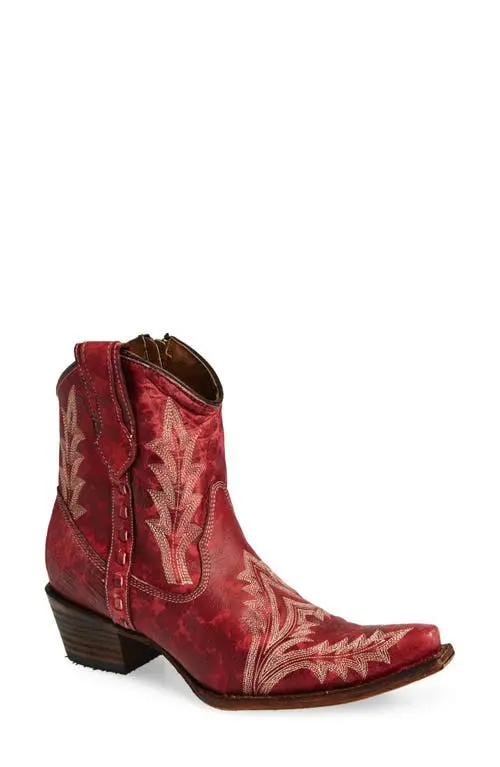 CIRCLE G Embroidered Western Boots