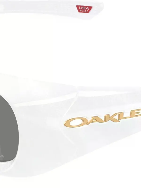 Oakley Rectangle-frame Sunglasses - White