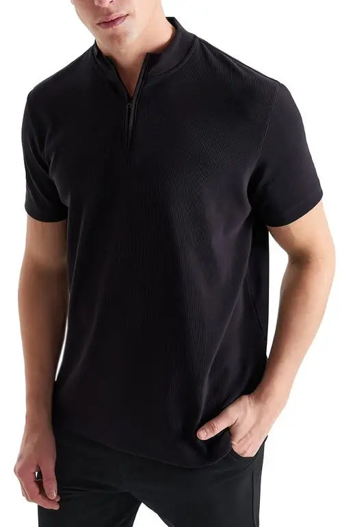 URBAN PERFORMANCE High Neck Tech T-shirt - Black
