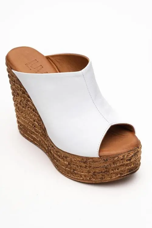 FOREVER & ALWAYS SHOES Leather Platform Wedge Sandals - White Leather
