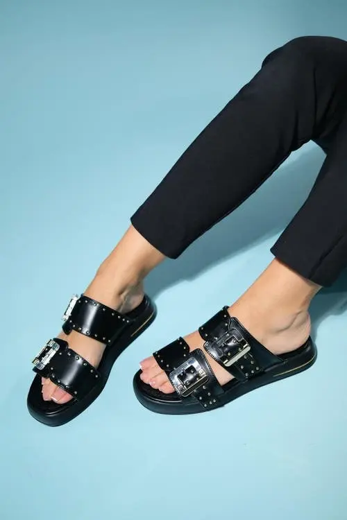 PROLOGUE SHOES Zley Buckle Sandals - Black Faux Leather