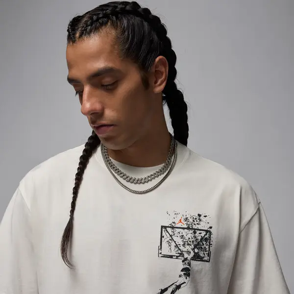 JORDAN Brooklyn Oversized Graphic T-shirt