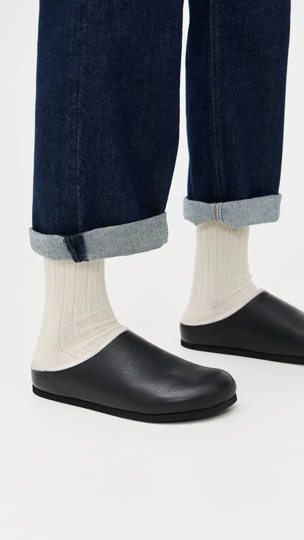 COMMON PROJECTS Leather Clogs With Shearling - Black