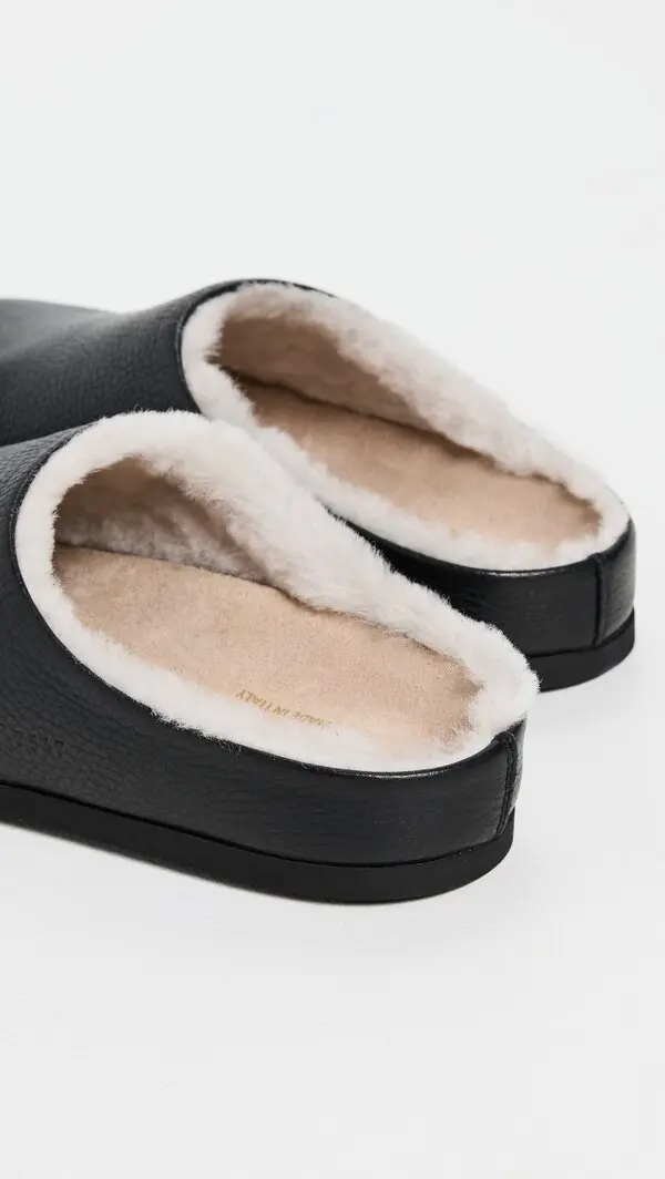 COMMON PROJECTS Leather Clogs With Shearling - Black