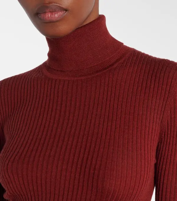Gabriela Hearst Peppe Cashmere And Silk Turtleneck - Brown