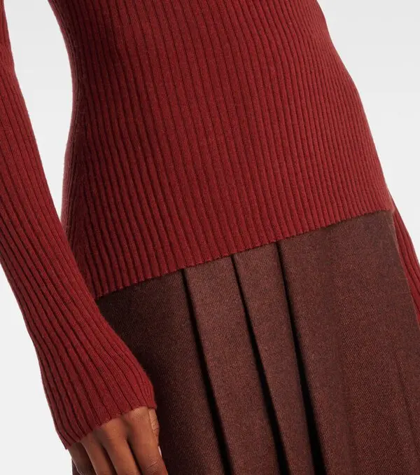 Gabriela Hearst Peppe Cashmere And Silk Turtleneck - Brown