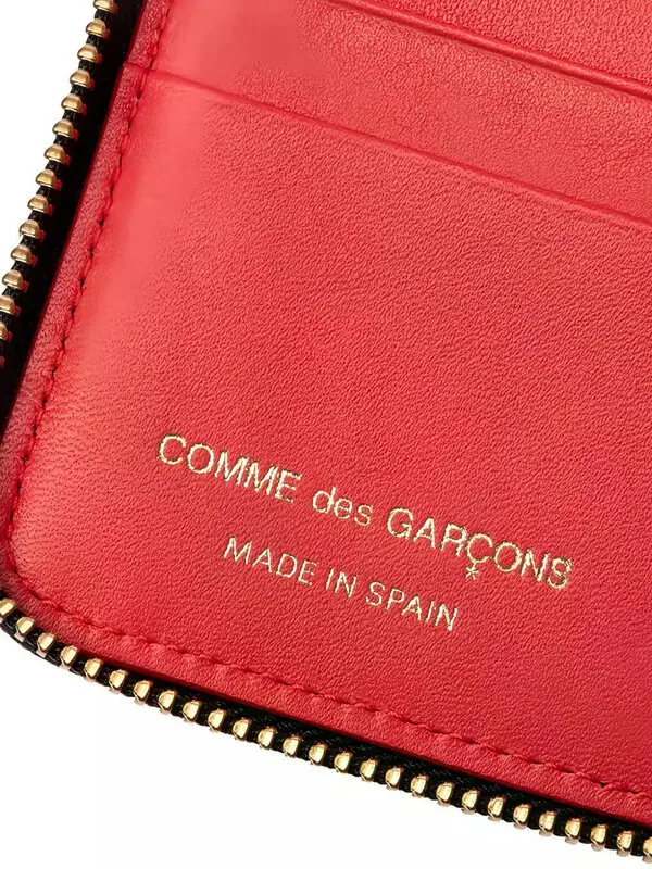 Comme Des Garçons Embossed Zip-around Wallet