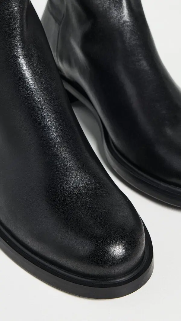 STUART WEITZMAN 5050 Gisele Knee-high Boots - Black