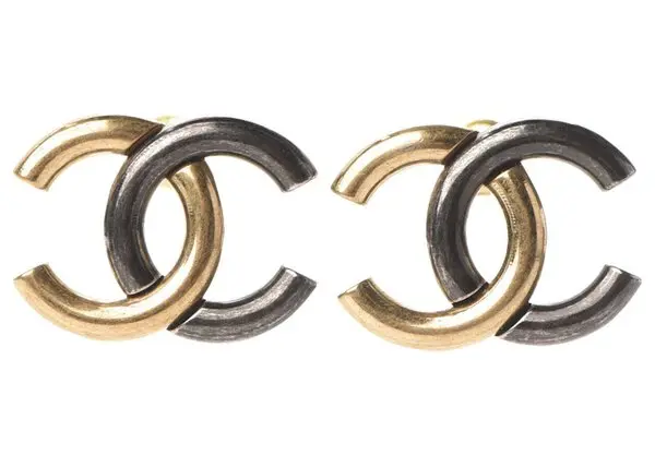 Chanel Metal Cc Earrings - Gold/silver