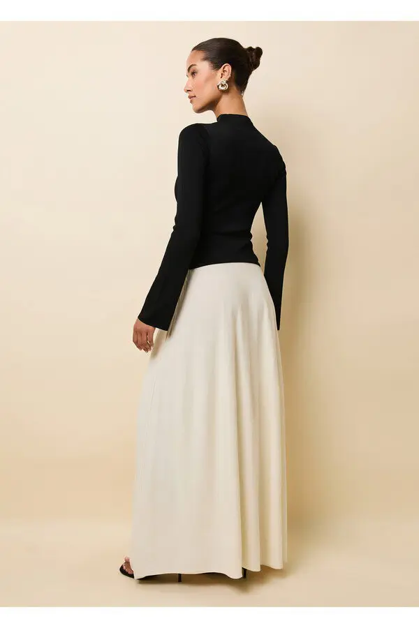 Solid & Striped Knit Top And Shirred Skirt Combination - Red