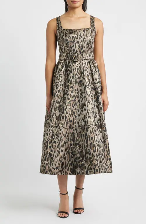 Julia Jordan Jacquard Sleeveless Gown
