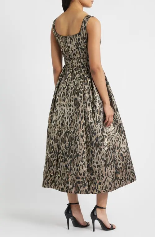 Julia Jordan Jacquard Sleeveless Gown