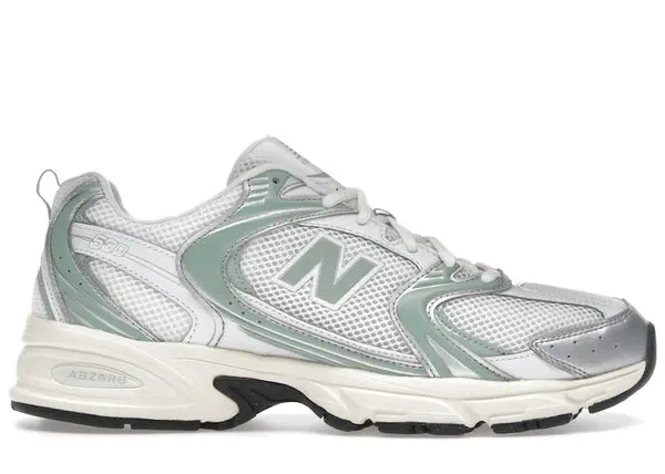 NEW BALANCE 530 Sneakers