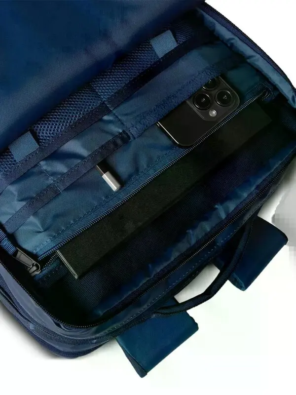The North Face Camp Voyager Daypack - Blue