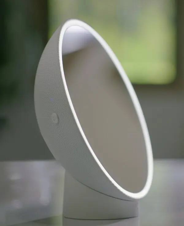 SHARPER IMAGE Spastudio Waterproof Fogless Shower Mirror & Speaker