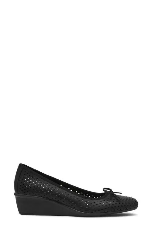 Anne Klein Winslett Wedge Pump - Black Smooth