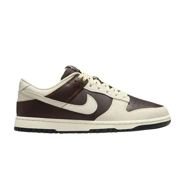 Nike Dunk Low Retro Sneakers - Brown