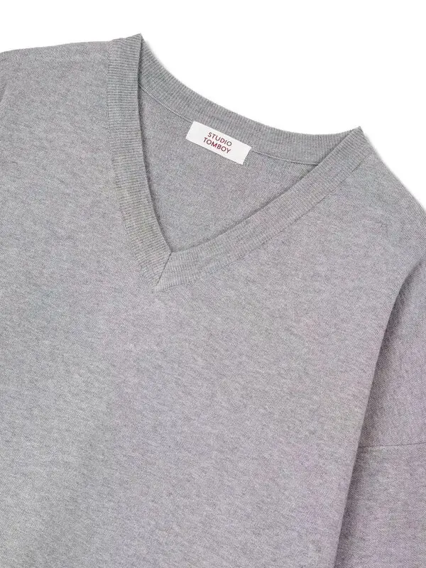 STUDIO TOMBOY V-neck Sweater