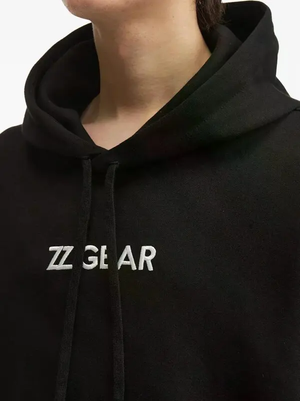 Izzue Embroidered Logo Hoodie - Black