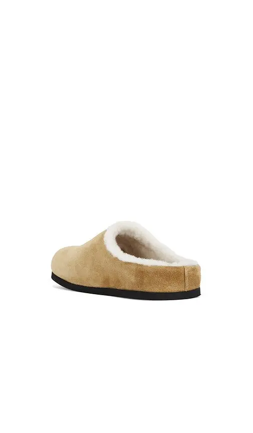 COMMON PROJECTS Shearling Clog - Tan