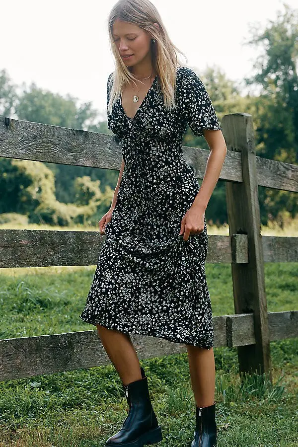 Tyra Short-sleeve V-neck Midi Dress - Colette